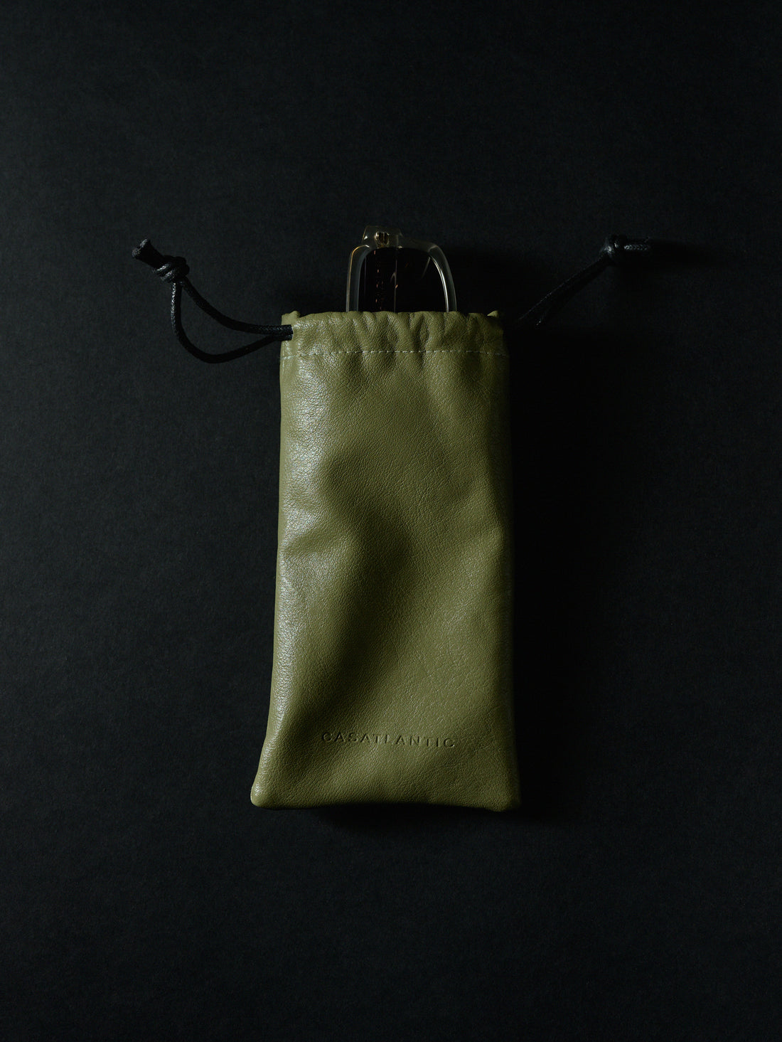 The Holiday Edit with Leon Cerrone